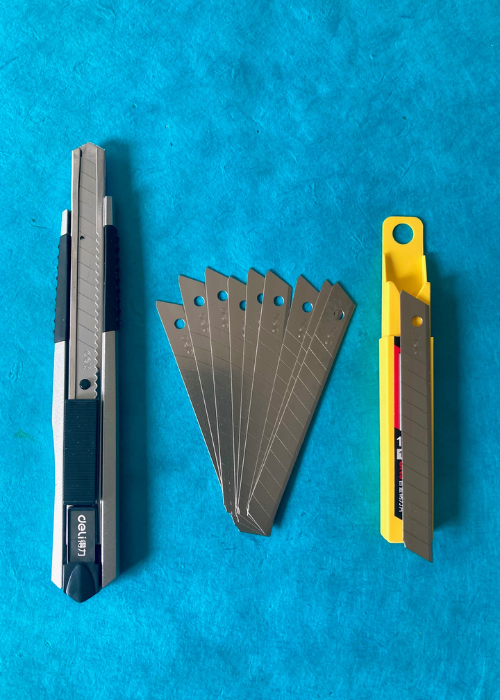 Flat Cutter Snapoff Knife 9mm | Liberties Papers